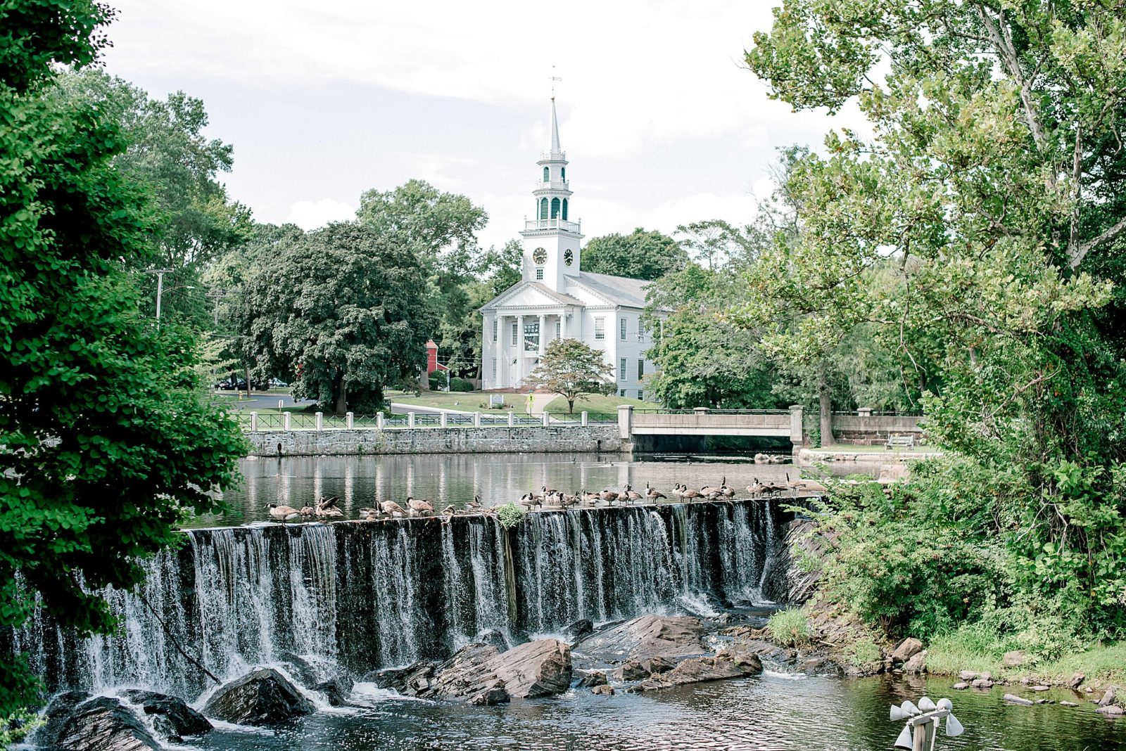 A Lifestyle Travel Guide to Milford, Connecticut - mindybriar.com